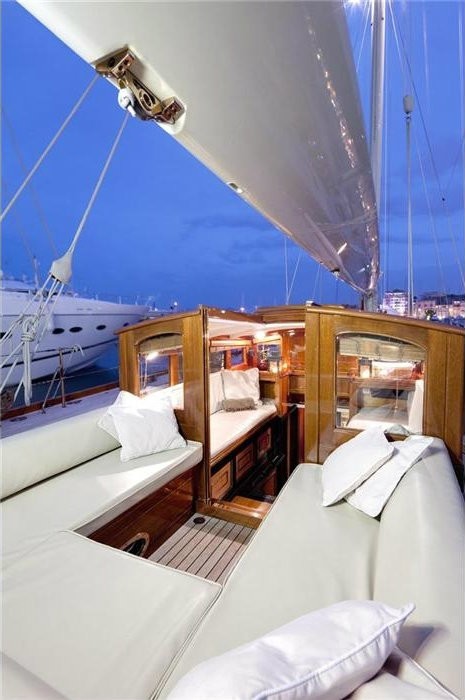 Yacht SHAMROCK V, Classic J Class | CHARTERWORLD Luxury Superyacht Charters